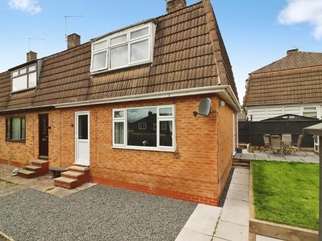 3 bedroom end of terrace house for sale