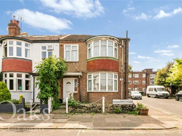 3 bedroom end of terrace house for sale