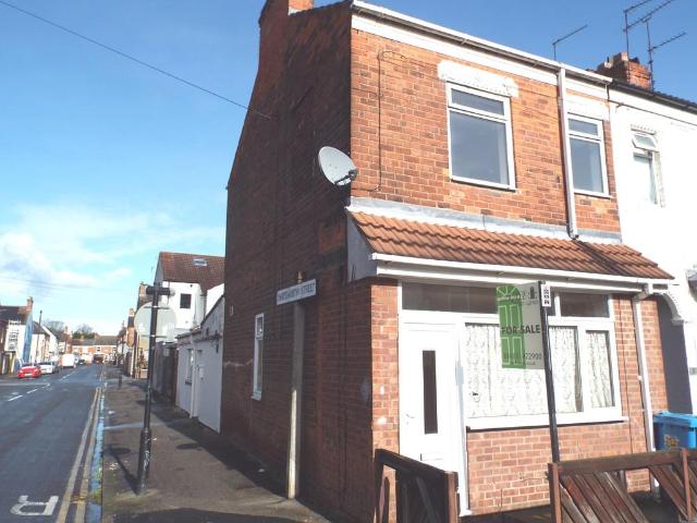 3 bedroom end of terrace house for sale
