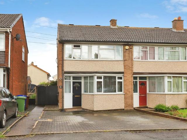 3 bedroom end of terrace house for sale