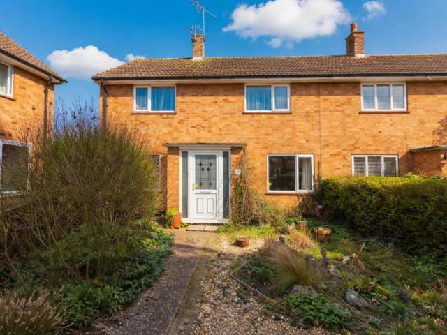 3 bedroom end of terrace house for sale