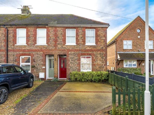 3 bedroom end of terrace house for sale