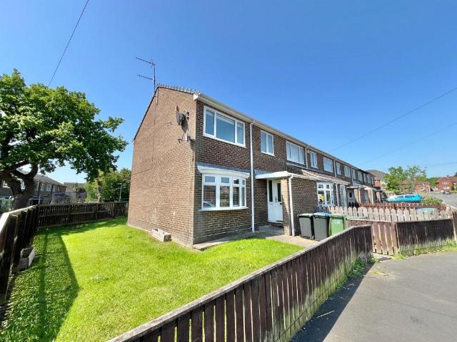 3 bedroom end of terrace house for sale