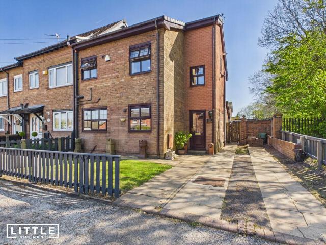 3 bedroom end of terrace house for sale