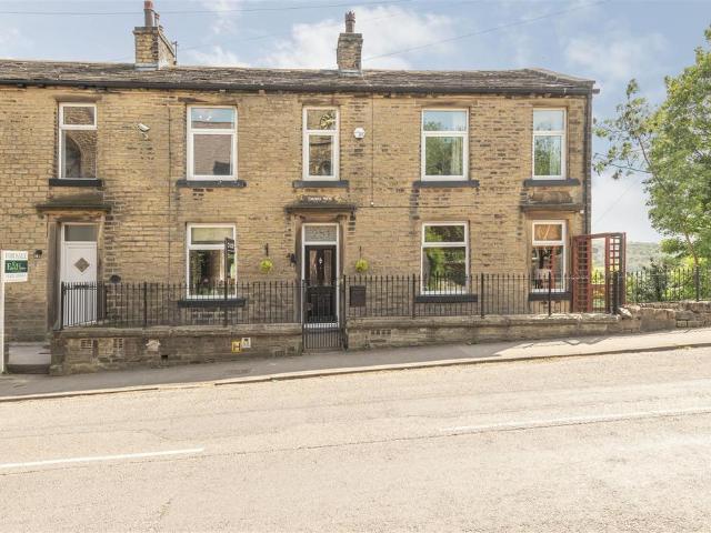 3 bedroom end of terrace house for sale