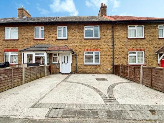 3 bedroom terraced house for sale