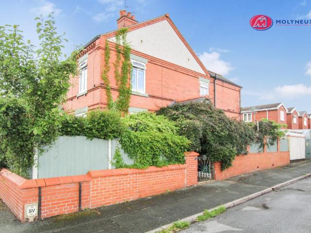 3 bedroom end of terrace house for sale