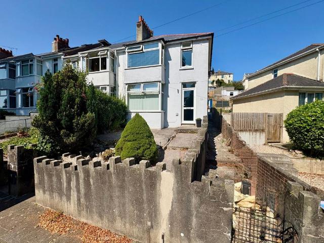 3 bedroom end of terrace house for sale