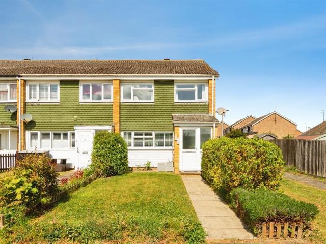 3 bedroom end of terrace house for sale
