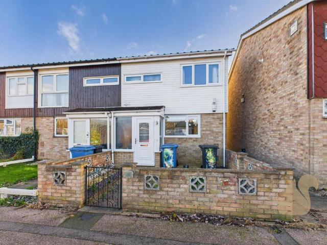 3 bedroom end of terrace house for sale