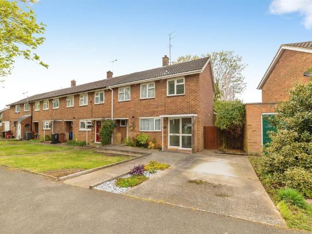 3 bedroom end of terrace house for sale