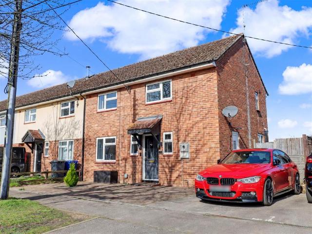 3 bedroom end of terrace house for sale