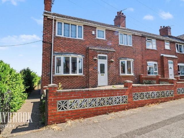 3 bedroom end of terrace house for sale