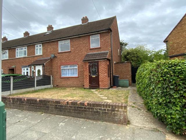 3 bedroom end of terrace house for sale