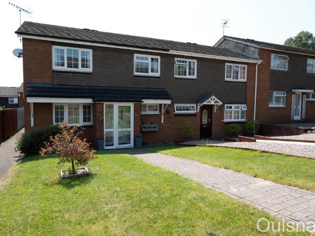 3 bedroom end of terrace house for sale