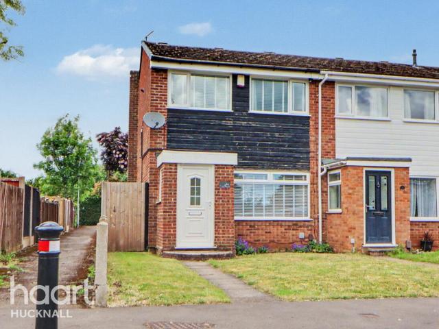 3 bedroom end of terrace house for sale