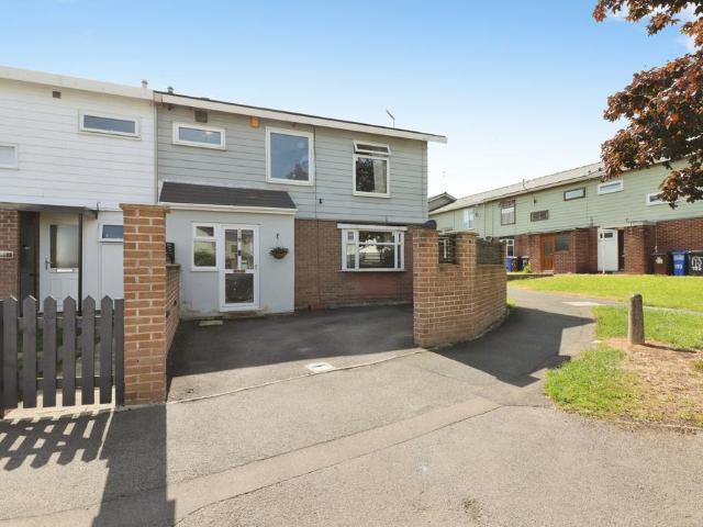 3 bedroom end of terrace house for sale