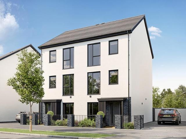 3 bedroom end of terrace house for sale