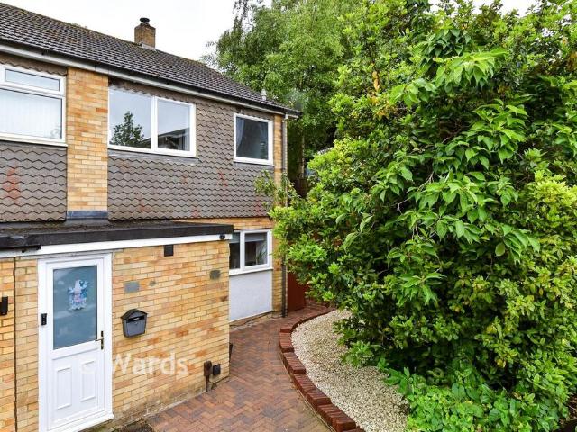 3 bedroom end of terrace house for sale