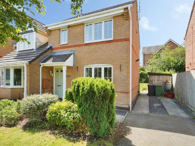 3 bedroom end of terrace house for sale