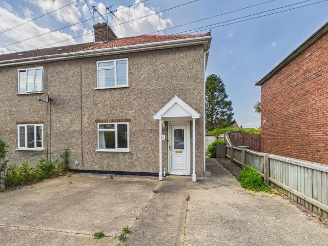 3 bedroom end of terrace house for sale