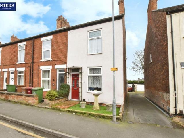 3 bedroom end of terrace house for sale