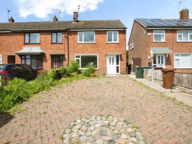 3 bedroom end of terrace house for sale