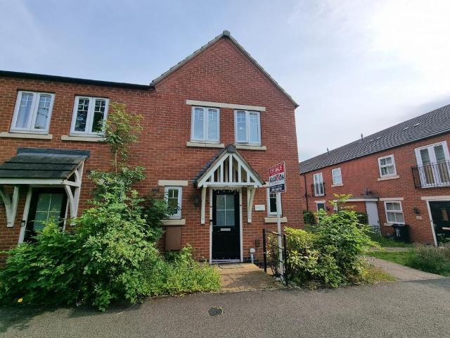 3 bedroom end of terrace house for sale