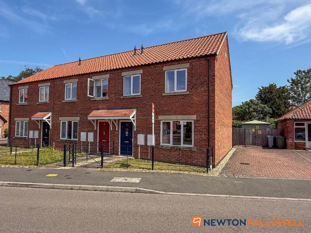 3 bedroom end of terrace house for sale