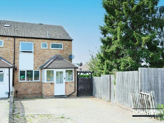 3 bedroom end of terrace house for sale