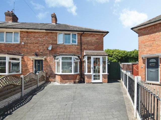 3 bedroom end of terrace house for sale
