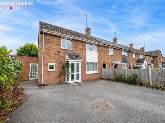 3 bedroom end of terrace house for sale