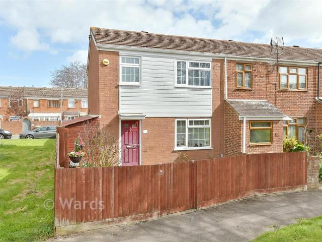 3 bedroom end of terrace house for sale