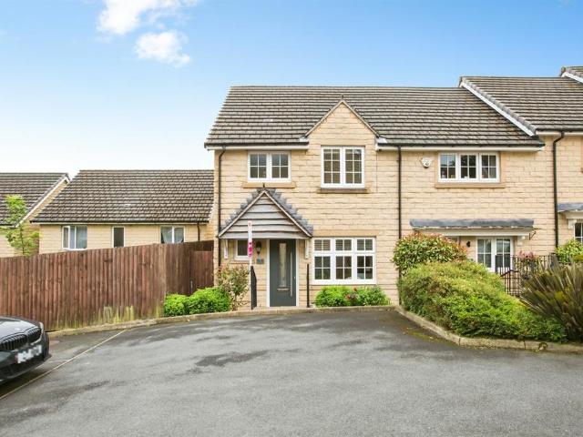 3 bedroom end of terrace house for sale