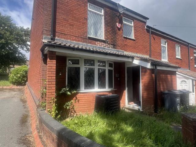 3 bedroom end of terrace house for sale