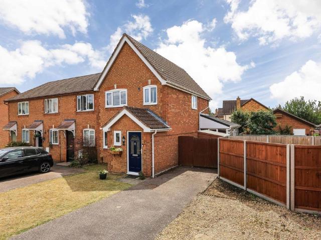 3 bedroom end of terrace house for sale