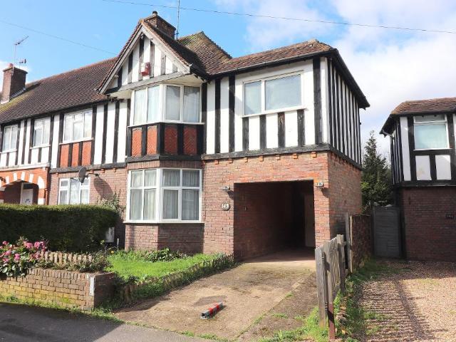 3 bedroom end of terrace house for sale