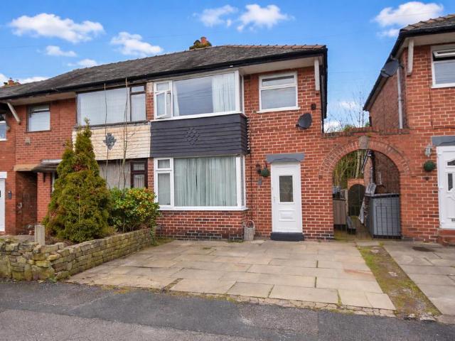 3 bedroom end of terrace house for sale
