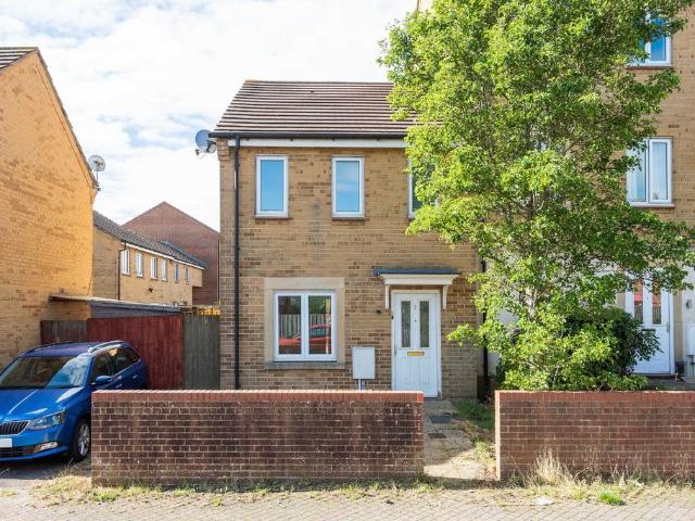 3 bedroom end of terrace house for sale