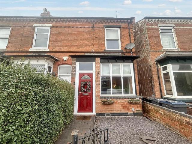 3 bedroom end of terrace house for sale