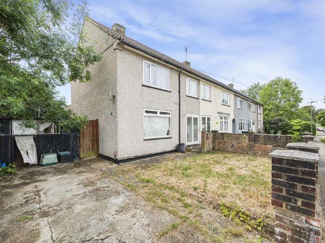 3 bedroom end of terrace house for sale