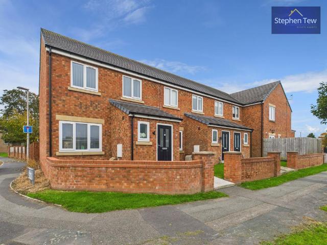3 bedroom end of terrace house for sale