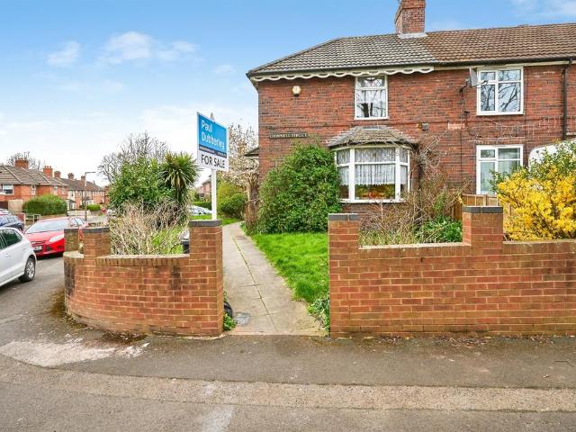 3 bedroom end of terrace house for sale