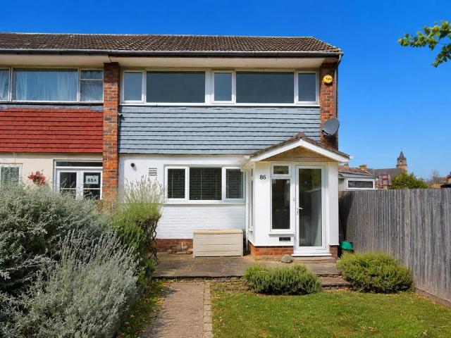 3 bedroom end of terrace house for sale