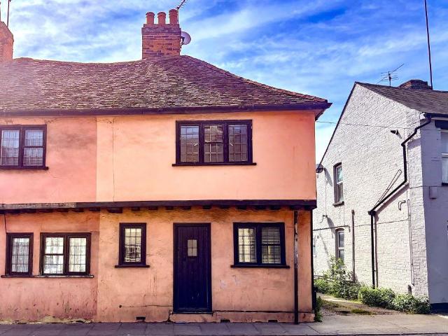3 bedroom end of terrace house for sale