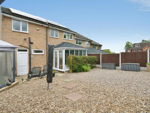 3 bedroom end of terrace house for sale
