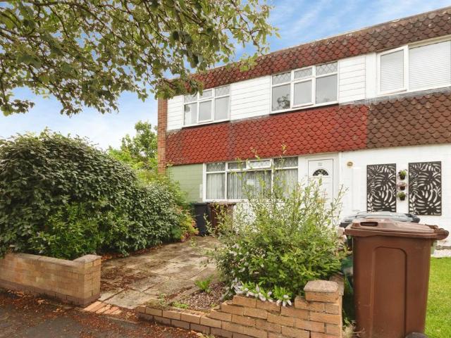 3 bedroom end of terrace house for sale
