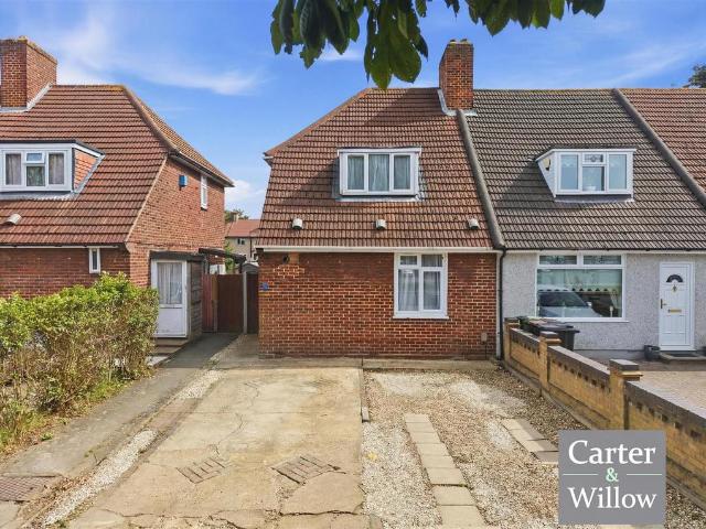 3 bedroom end of terrace house for sale