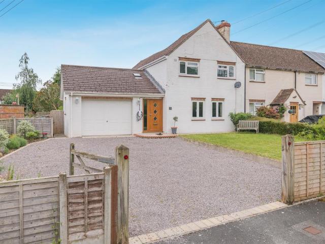 3 bedroom end of terrace house for sale
