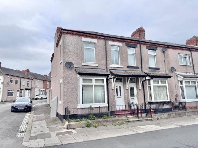 3 bedroom end of terrace house for sale